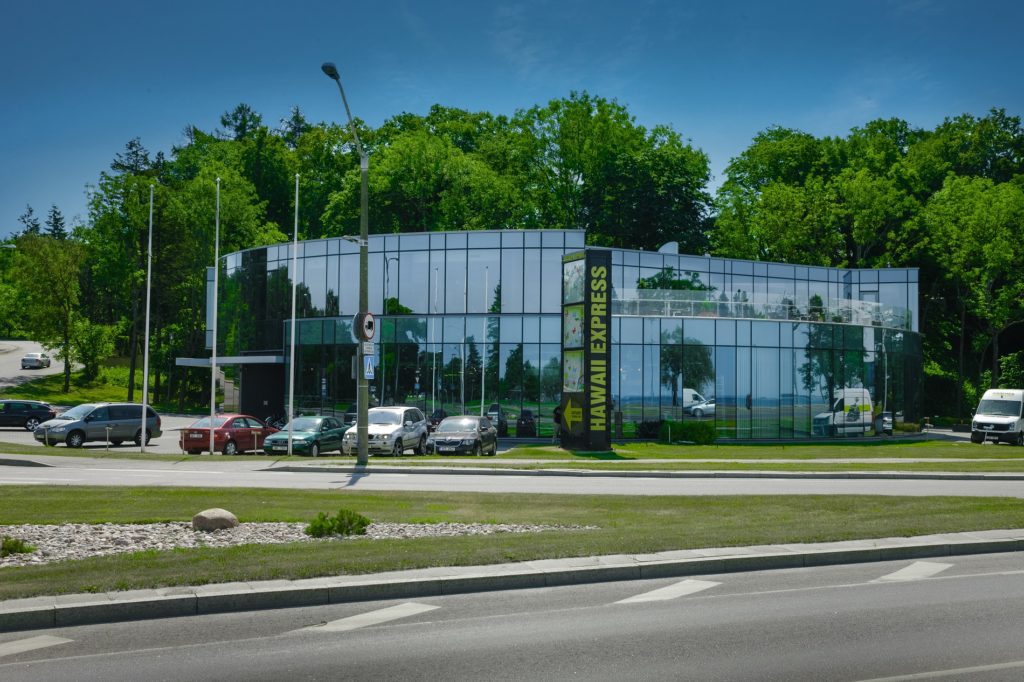 Ärihoone Tallinnas Pirita tee 102 – ROK-Projekt